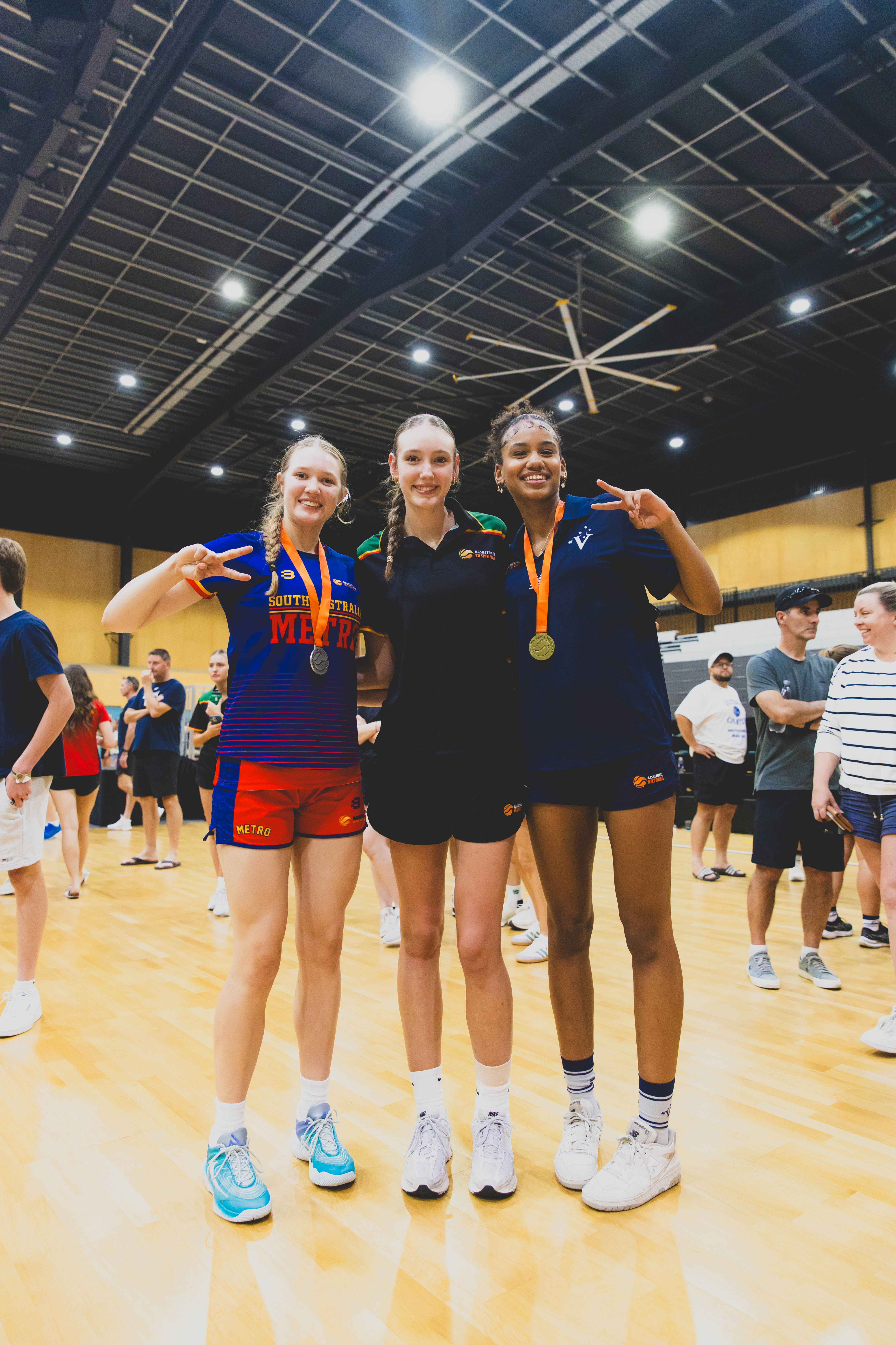 Medals | 2025 Foot Locker National Championships: U18 & NJW